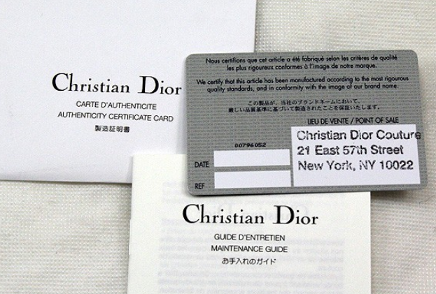 Dior ของแท้ Christian Dior หนึ่งในแบรนด์เนมที่ถูกลอกเลียนแบบมากที่สุด