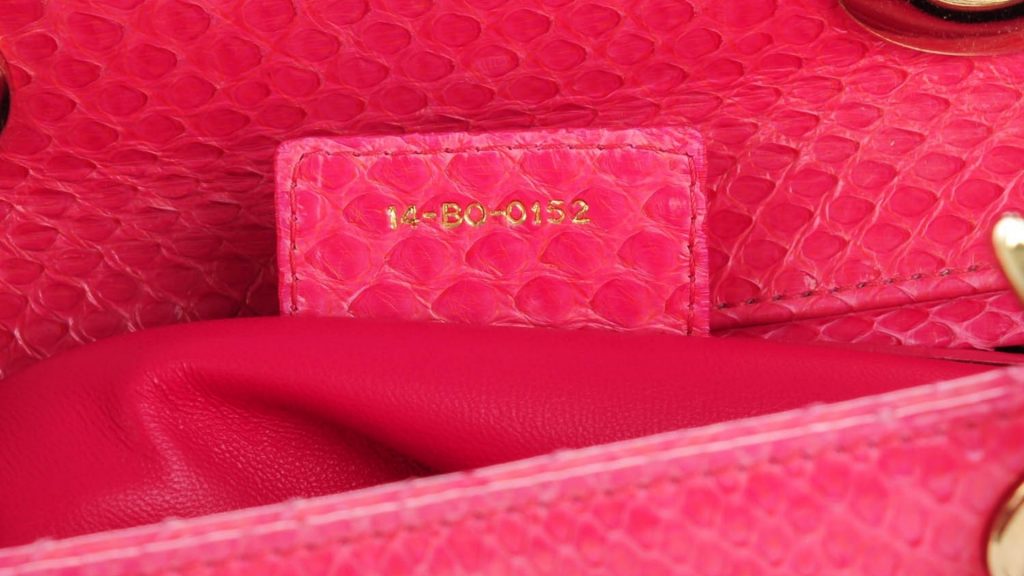 แนะนำเคล็ดลับ วิธีการอ่าน Date Code Dior - KATE💋 STYLE